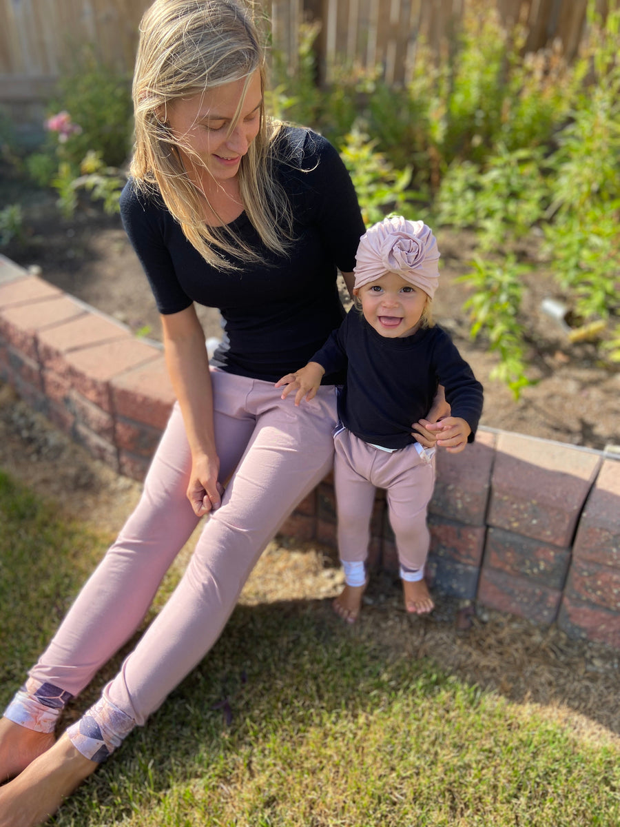 Stylish Mom Clothes That Are Practical – Pretty Plum Boutique
